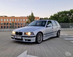 Grey BMW 323 1999 in Vilnius, with an engine capacity of 2.50 L and mileage of 334 thousand km for 3300 €, photo 2 on AUTOMOTO.COM.LV
