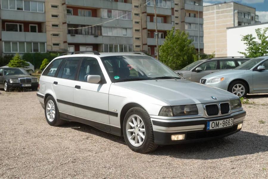 Серый БМВ 323 1999 в Лиепая, объемом двигателя 2.50 л и пробегом 227 тыс. км за 5500 €, фото 1 на AUTOMOTO.COM.LV
