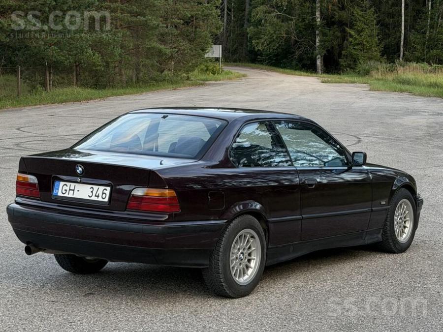 Sarkans BMW 323 1992 Alūksne, ar dzinēja tilpumu 2.50 L un nobraukumu 330 tūkst. km par 4480 €, foto 7 vietnē AUTOMOTO.COM.LV