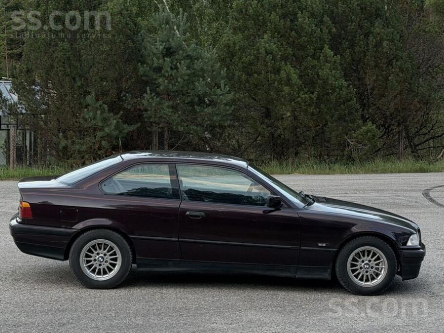 Sarkans BMW 323 1992 Alūksne, ar dzinēja tilpumu 2.50 L un nobraukumu 330 tūkst. km par 4480 €, foto 8 vietnē AUTOMOTO.COM.LV