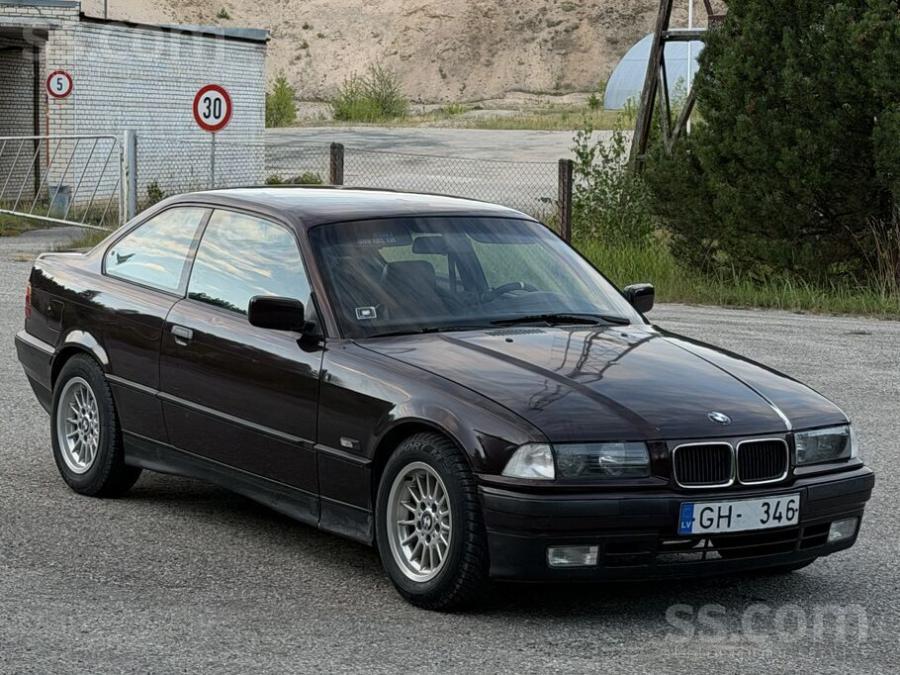 Sarkans BMW 323 1992 Alūksne, ar dzinēja tilpumu 2.50 L un nobraukumu 330 tūkst. km par 4480 €, foto 9 vietnē AUTOMOTO.COM.LV