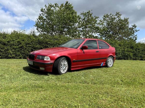 Sarkans BMW 323 2000 Šauļi, ar dzinēja tilpumu 2.49 L un nobraukumu 204 tūkst. km par 2750 €, foto 2 vietnē AUTOMOTO.COM.LV