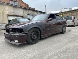 BMW 323 1995 in Riga, with an engine capacity of 2.50 L and mileage of 240 thousand km for 4200 €, photo  on AUTOMOTO.COM.LV