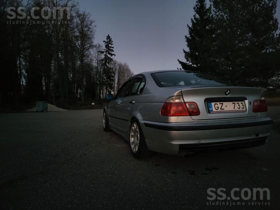 BMW 323 1998 Rīga, ar dzinēja tilpumu 2.50 L un nobraukumu 343 tūkst. km par 2550 €, foto 2 vietnē AUTOMOTO.COM.LV