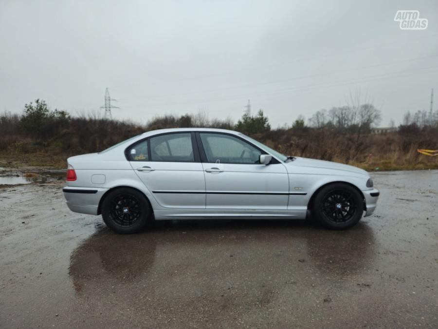 BMW 323 1998 in Vilnius, with an engine capacity of 2.50 L and mileage of 343 thousand km for 2200 €, photo 4 on AUTOMOTO.COM.LV