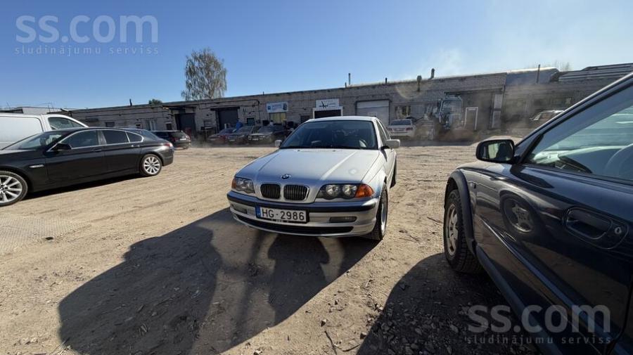 BMW 323 1998 in Riga, with an engine capacity of 2.50 L and mileage of 189 thousand km for 2600 €, photo 3 on AUTOMOTO.COM.LV