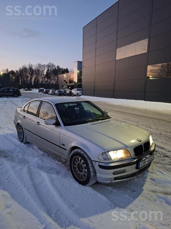 BMW 323 1999 Rīga, ar dzinēja tilpumu 2.50 L un nobraukumu 449 tūkst. km par 1800 €, foto 1 vietnē AUTOMOTO.COM.LV