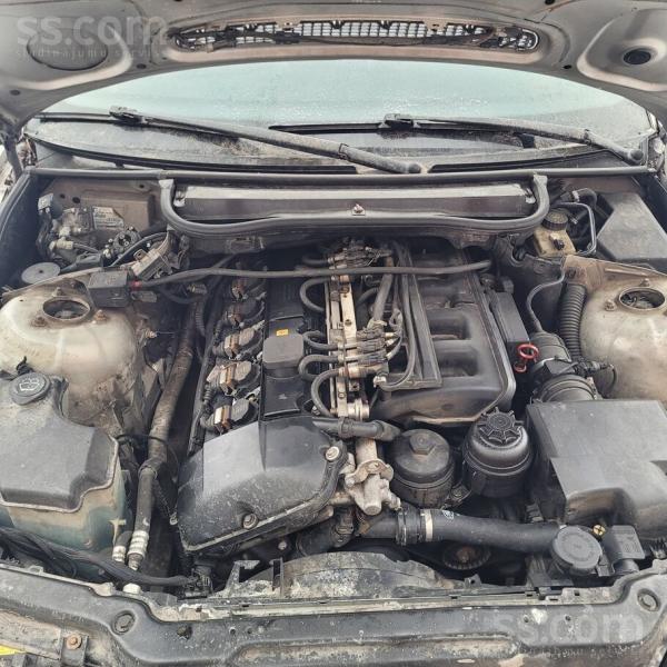 BMW 323 1999 Limbaži, ar dzinēja tilpumu 2.50 L un nobraukumu 361 tūkst. km par 2800 €, foto 9 vietnē AUTOMOTO.COM.LV