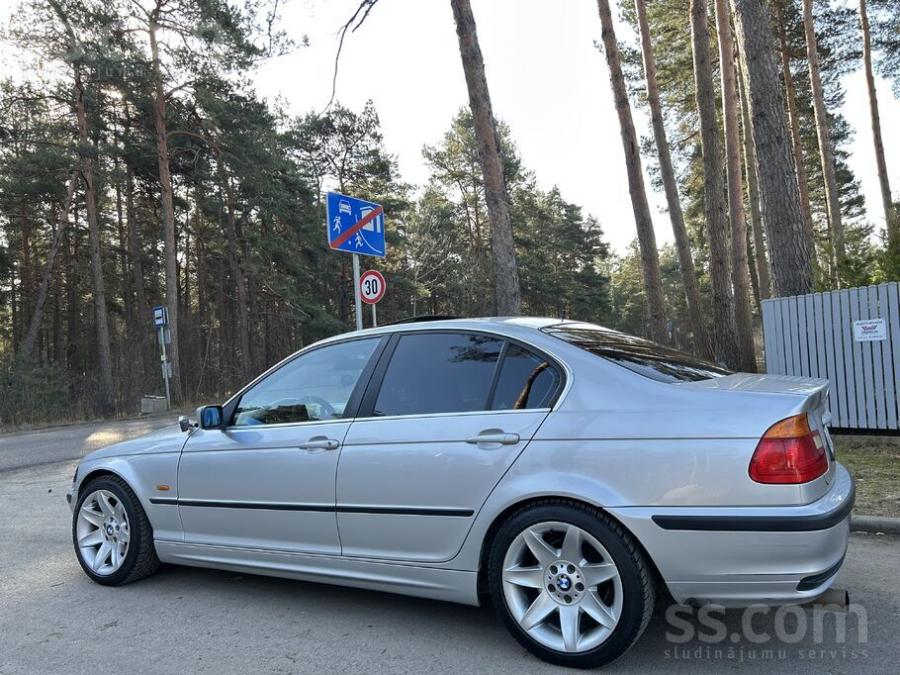 BMW 323 1999 Rīga, ar dzinēja tilpumu 2.50 L un nobraukumu 245 tūkst. km par 5000 €, foto 7 vietnē AUTOMOTO.COM.LV