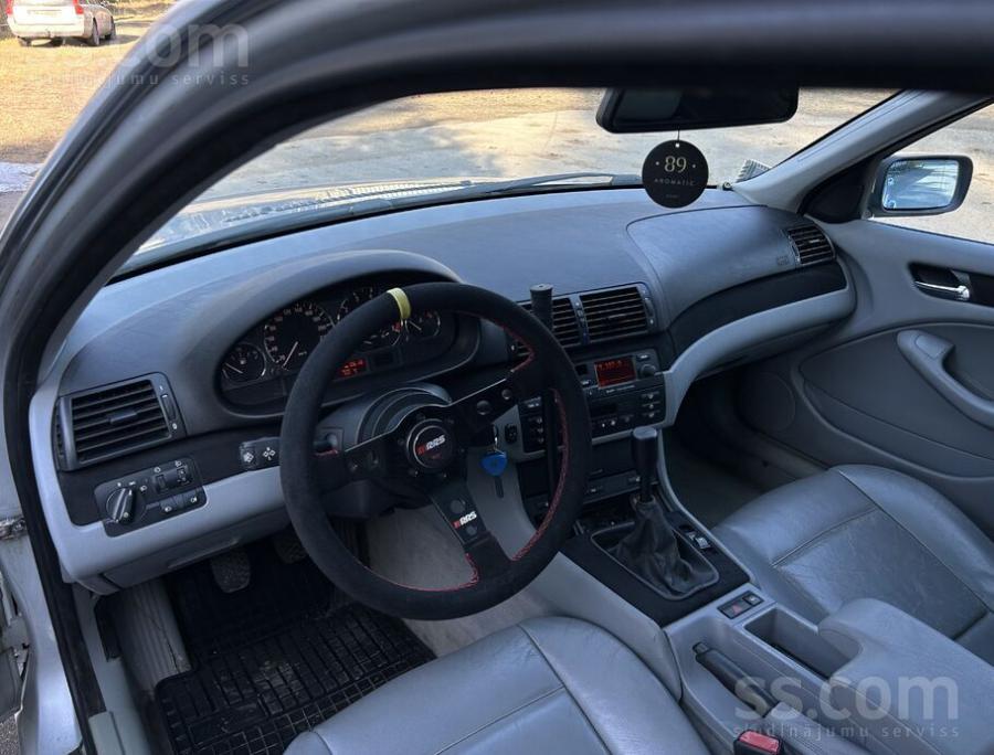 BMW 323 1999 Rīga, ar dzinēja tilpumu 2.50 L un nobraukumu 245 tūkst. km par 5000 €, foto 11 vietnē AUTOMOTO.COM.LV