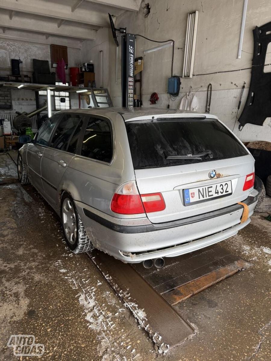 BMW 323 2001 in Vilnius, with an engine capacity of 2.30 L and mileage of 300 thousand km for 1700 €, photo 4 on AUTOMOTO.COM.LV