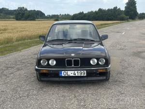 Brown BMW 324 1985 in Jelgava, with an engine capacity of 2.50 L and mileage of 291 thousand km for 5000 €, photo 3 on AUTOMOTO.COM.LV