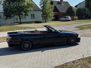 Melns BMW 325 1994 Liepāja, ar dzinēja tilpumu 2.50 L un nobraukumu 233 tūkst. km par 5700 €, foto 5 vietnē AUTOMOTO.COM.LV