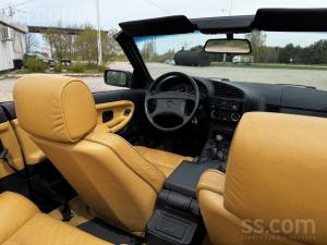 Melns BMW 325 1994 Liepāja, ar dzinēja tilpumu 2.50 L un nobraukumu 233 tūkst. km par 5700 €, foto 12 vietnē AUTOMOTO.COM.LV