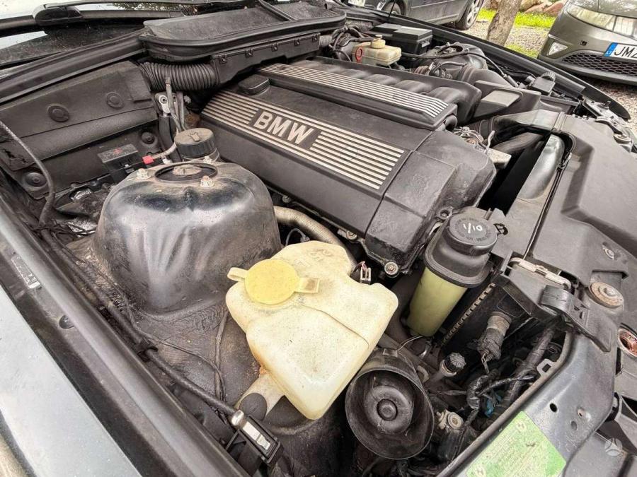 Melns BMW 325 1995 Klaipėda, ar dzinēja tilpumu 2.50 L un nobraukumu 225 tūkst. km par 5700 €, foto 26 vietnē AUTOMOTO.COM.LV