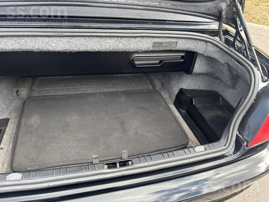 Melns BMW 325 2003 Talsi, ar dzinēja tilpumu 2.50 L un nobraukumu 266 tūkst. km par 6000 €, foto 9 vietnē AUTOMOTO.COM.LV