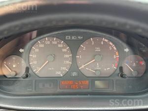 Black BMW 325 2004 in Riga, with an engine capacity of 2.50 L and mileage of 169 thousand km for 6500 €, photo 9 on AUTOMOTO.COM.LV