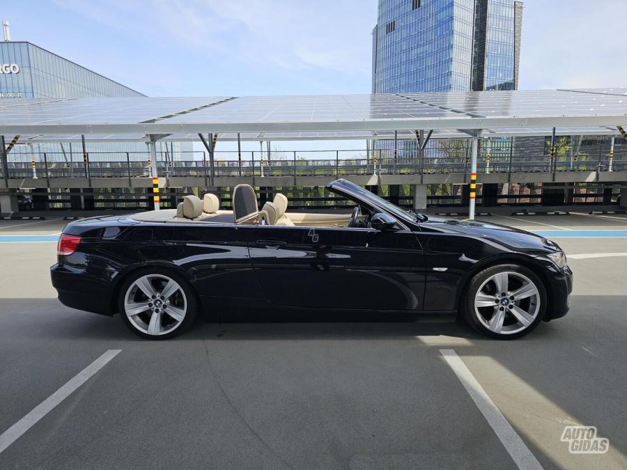 Black BMW 325 2007 in Vilnius, with an engine capacity of 3.00 L and mileage of 309 thousand km for 8650 €, photo 10 on AUTOMOTO.COM.LV