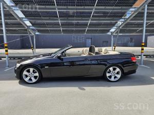 Melns BMW 325 2007 Viļņa, ar dzinēja tilpumu 3.00 L un nobraukumu 310 tūkst. km par 8500 €, foto 4 vietnē AUTOMOTO.COM.LV