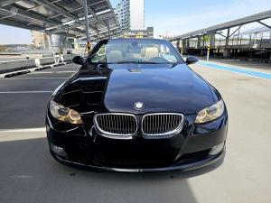 Melns BMW 325 2007 Viļņa, ar dzinēja tilpumu 3.00 L un nobraukumu 309 tūkst. km par 8600 €, foto  vietnē AUTOMOTO.COM.LV