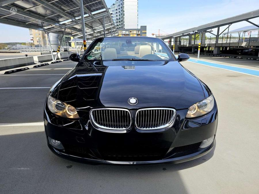 Melns BMW 325 2007 Viļņa, ar dzinēja tilpumu 3.00 L un nobraukumu 309 tūkst. km par 8600 €, foto 1 vietnē AUTOMOTO.COM.LV