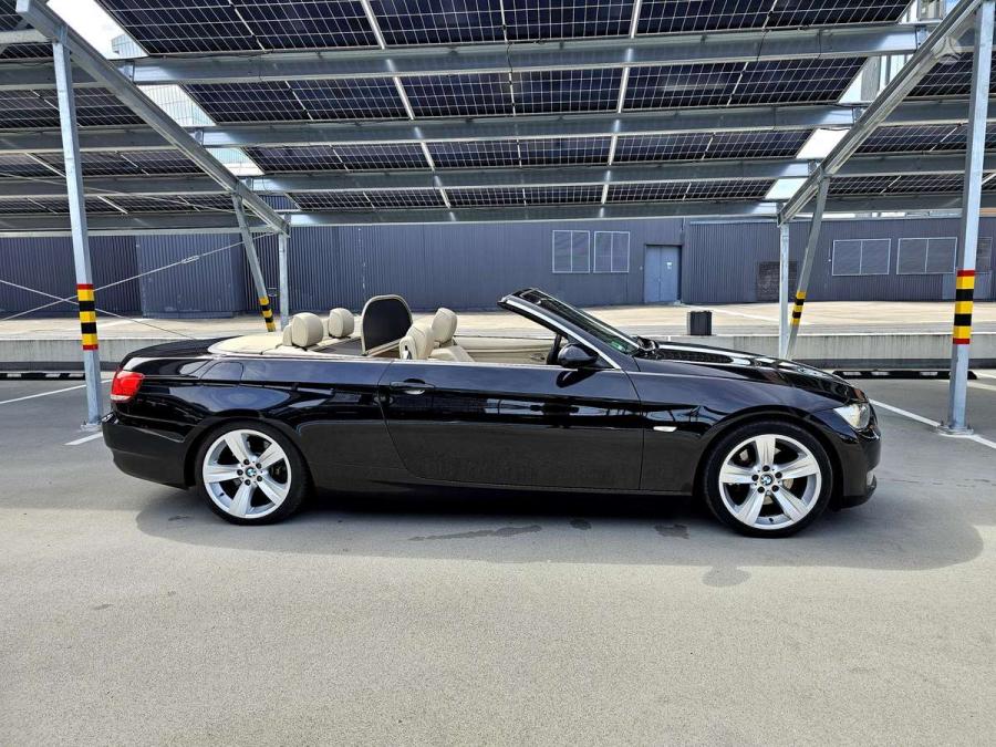 Melns BMW 325 2007 Viļņa, ar dzinēja tilpumu 3.00 L un nobraukumu 309 tūkst. km par 8600 €, foto 7 vietnē AUTOMOTO.COM.LV