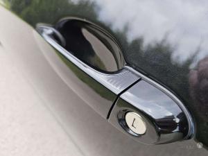 Melns BMW 325 2007 Viļņa, ar dzinēja tilpumu 3.00 L un nobraukumu 309 tūkst. km par 8600 €, foto 10 vietnē AUTOMOTO.COM.LV