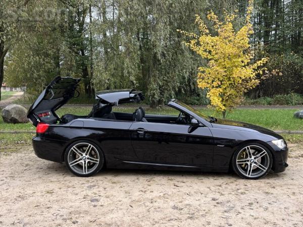 Black BMW 325 2010 in Riga, with an engine capacity of 3.00 L and mileage of 0 thousand km for 14900 €, photo 4 on AUTOMOTO.COM.LV