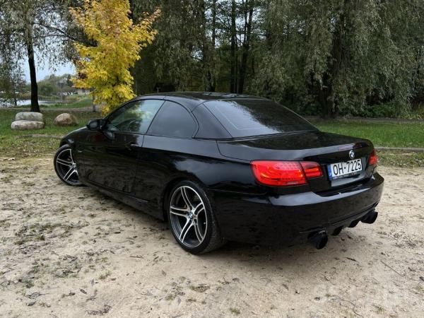 Black BMW 325 2010 in Riga, with an engine capacity of 3.00 L and mileage of 0 thousand km for 14900 €, photo 7 on AUTOMOTO.COM.LV