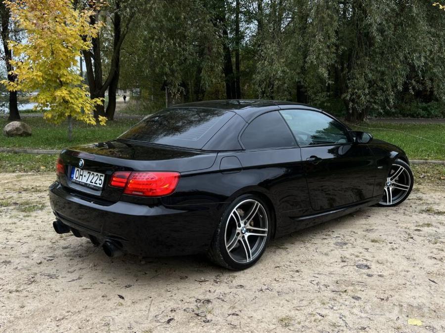 Black BMW 325 2010 in Riga, with an engine capacity of 3.00 L and mileage of 0 thousand km for 13500 €, photo 4 on AUTOMOTO.COM.LV