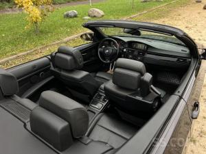 Black BMW 325 2010 in Riga, with an engine capacity of 3.00 L and mileage of 0 thousand km for 13500 €, photo 10 on AUTOMOTO.COM.LV