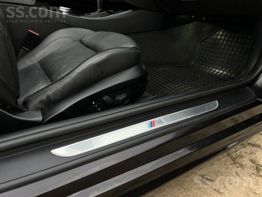 Black BMW 325 2010 in Riga, with an engine capacity of 3.00 L and mileage of 0 thousand km for 13500 €, photo 13 on AUTOMOTO.COM.LV