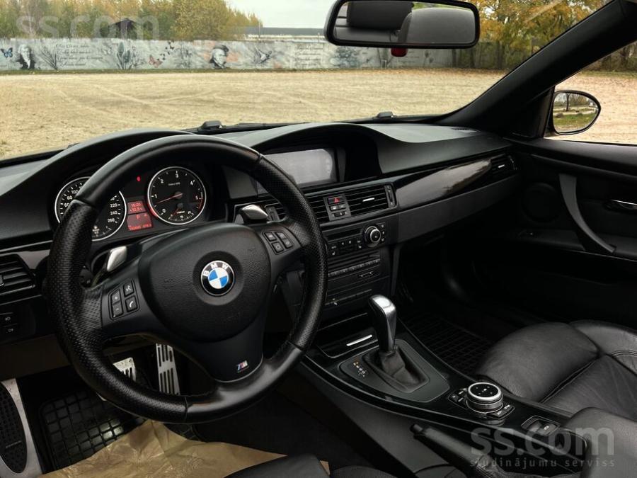 Black BMW 325 2010 in Riga, with an engine capacity of 3.00 L and mileage of 0 thousand km for 13500 €, photo 16 on AUTOMOTO.COM.LV