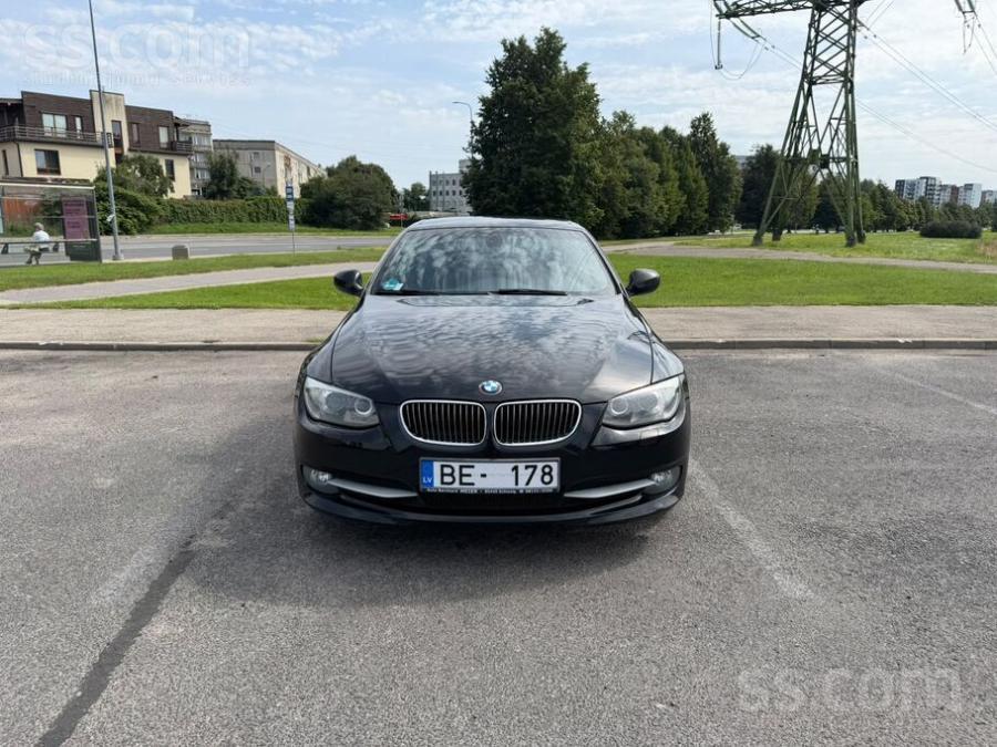 Melns BMW 325 2010 Rīga, ar dzinēja tilpumu 3.00 L un nobraukumu 214 tūkst. km par 9250 €, foto 5 vietnē AUTOMOTO.COM.LV