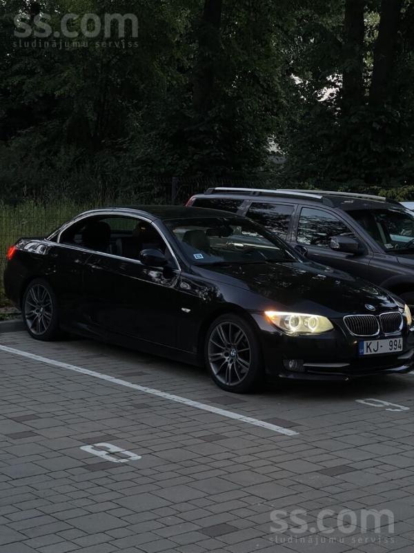 Black BMW 325 2012 in Riga, with an engine capacity of 3.00 L and mileage of 235 thousand km for 10500 €, photo 5 on AUTOMOTO.COM.LV