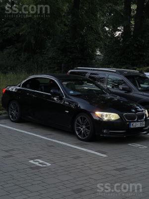 Black BMW 325 2012 in Riga, with an engine capacity of 3.00 L and mileage of 235 thousand km for 10500 €, photo 6 on AUTOMOTO.COM.LV