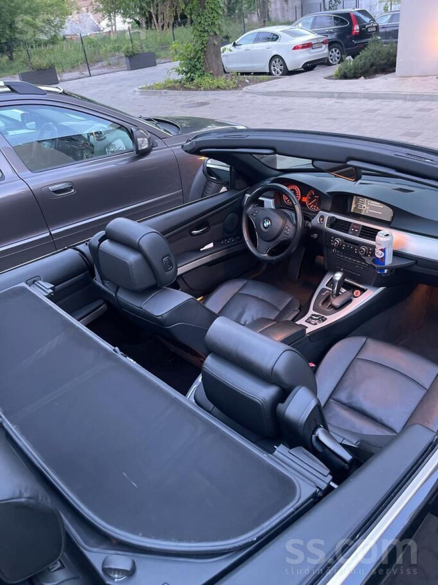 Black BMW 325 2012 in Riga, with an engine capacity of 3.00 L and mileage of 235 thousand km for 10500 €, photo 7 on AUTOMOTO.COM.LV