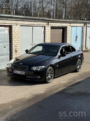 Black BMW 325 2012 in Riga, with an engine capacity of 3.00 L and mileage of 235 thousand km for 10500 €, photo 8 on AUTOMOTO.COM.LV