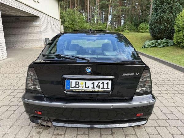 Black BMW 325 2001 in Visaginas, with an engine capacity of 2.50 L and mileage of 253 thousand km for 3250 €, photo 5 on AUTOMOTO.COM.LV