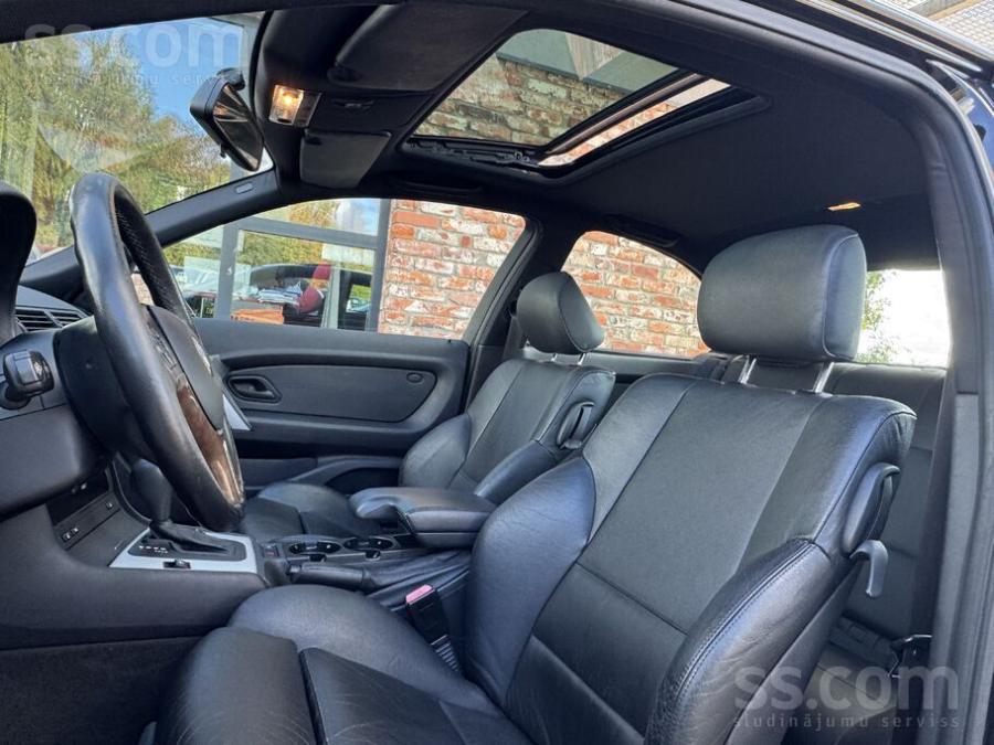 Black BMW 325 2002 in Talsi, with an engine capacity of 2.50 L and mileage of 198 thousand km for 4500 €, photo 15 on AUTOMOTO.COM.LV