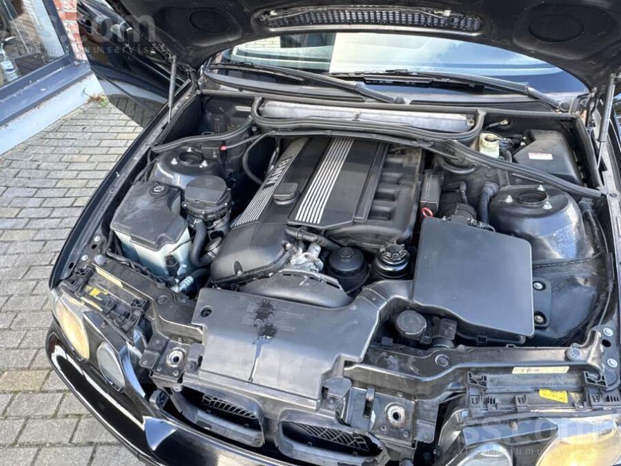 Black BMW 325 2002 in Talsi, with an engine capacity of 2.50 L and mileage of 198 thousand km for 4500 €, photo 31 on AUTOMOTO.COM.LV