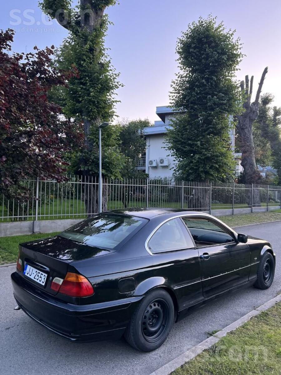 Melns BMW 325 2003 Rīga, ar dzinēja tilpumu 2.50 L un nobraukumu 312 tūkst. km par 1850 €, foto 7 vietnē AUTOMOTO.COM.LV