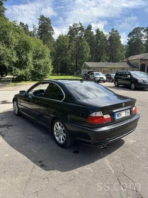 Melns BMW 325 2003 Rīga, ar dzinēja tilpumu 2.50 L un nobraukumu 350 tūkst. km par 2300 €, foto 4 vietnē AUTOMOTO.COM.LV