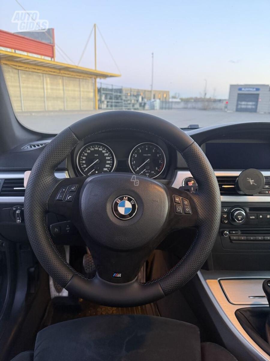 Melns BMW 325 2009 Mažeikiai, ar dzinēja tilpumu 2.50 L un nobraukumu 183 tūkst. km par 5300 €, foto 13 vietnē AUTOMOTO.COM.LV