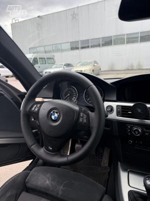 Melns BMW 325 2009 Mažeikiai, ar dzinēja tilpumu 2.50 L un nobraukumu 183 tūkst. km par 5300 €, foto 30 vietnē AUTOMOTO.COM.LV