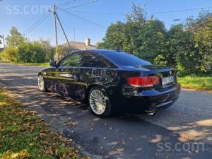 Черный БМВ 325 2009 в Елгава, объемом двигателя 3.00 л и пробегом 278 тыс. км за 10000 €, фото 5 на AUTOMOTO.COM.LV