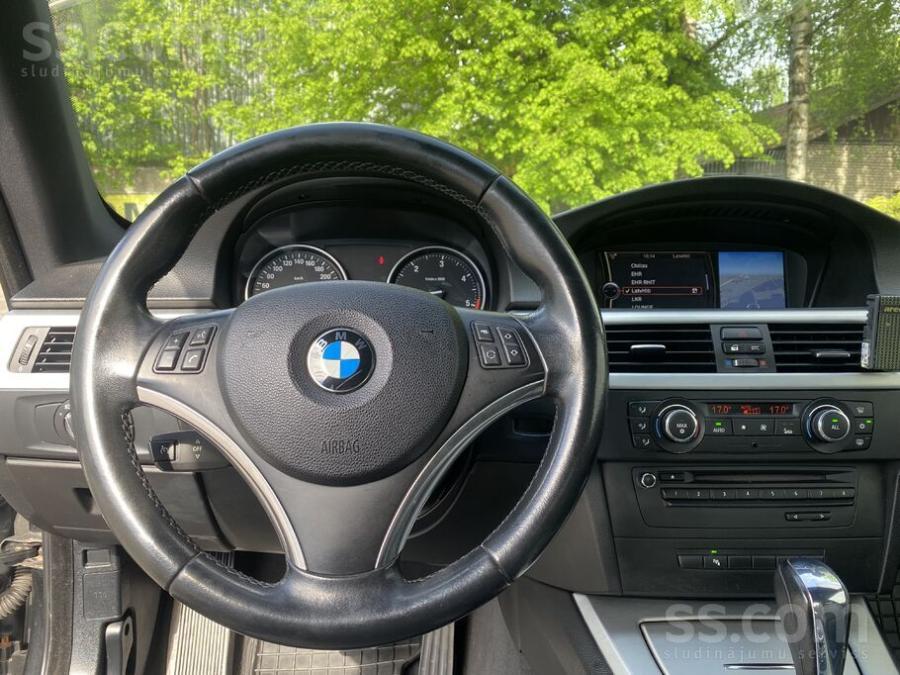 Melns BMW 325 2010 Rīga, ar dzinēja tilpumu 3.00 L un nobraukumu 272 tūkst. km par 7199 €, foto 17 vietnē AUTOMOTO.COM.LV