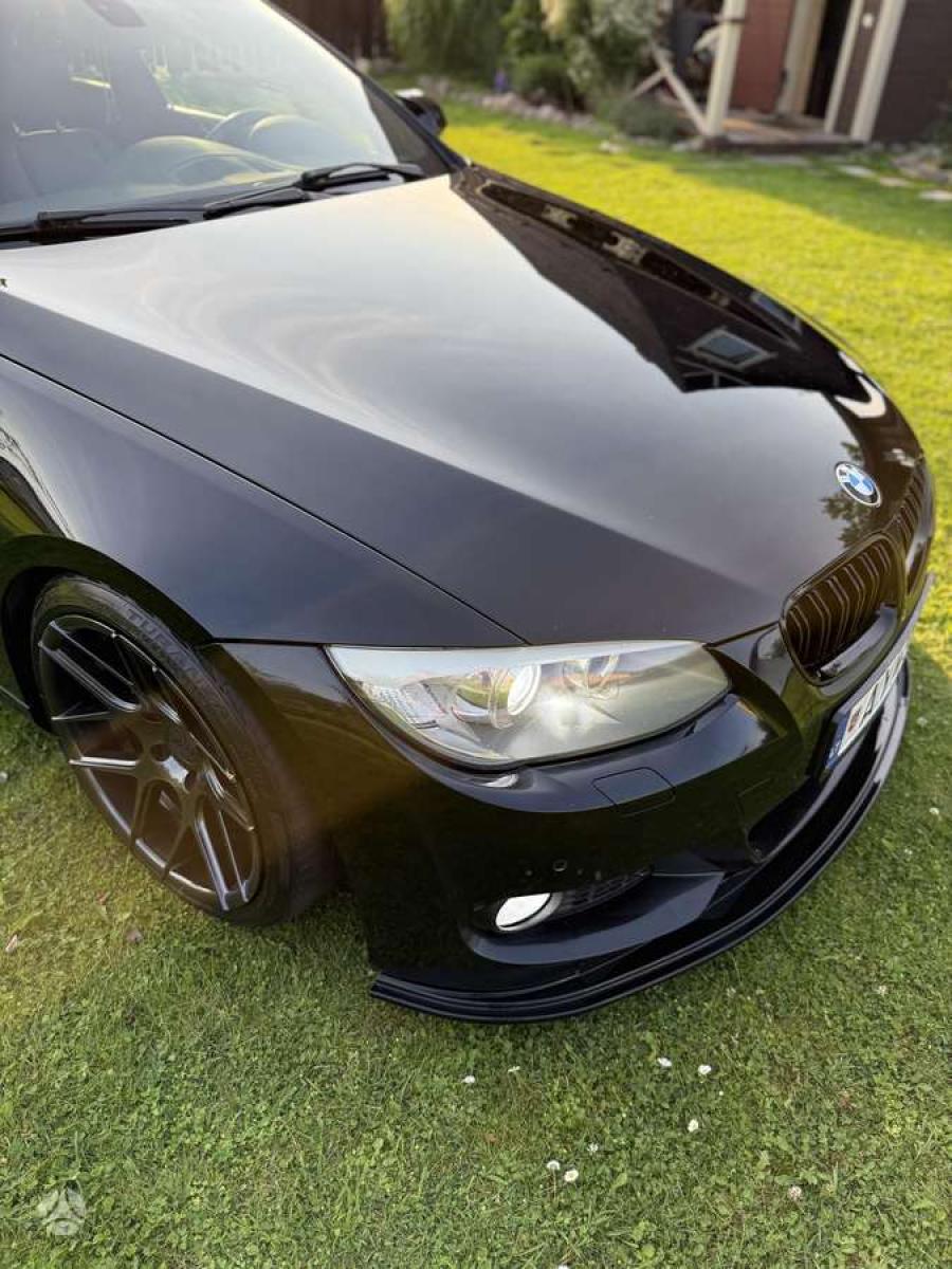 Melns BMW 325 2011 Viļņa, ar dzinēja tilpumu 2.99 L un nobraukumu 351 tūkst. km par 9150 €, foto 3 vietnē AUTOMOTO.COM.LV