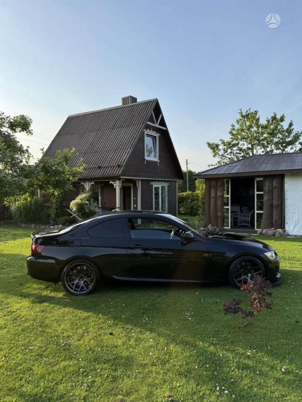 BMW 325 2011 Viļņa vietnē Melns BMW 325 2011 Viļņa, ar dzinēja tilpumu 2.99 L un nobraukumu 351 tūkst. km par 9150 €, foto 10 vietnē AUTOMOTO.COM.LV