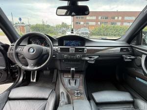 Melns BMW 325 2011 Viļņa, ar dzinēja tilpumu 2.99 L un nobraukumu 351 tūkst. km par 9150 €, foto 14 vietnē AUTOMOTO.COM.LV